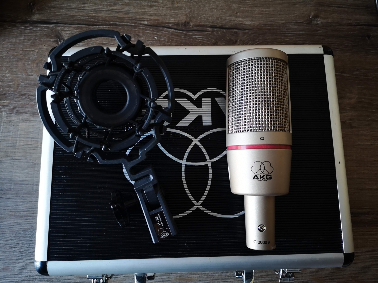 Clearance AKG C2000B Studio Condenser Microphone One Only